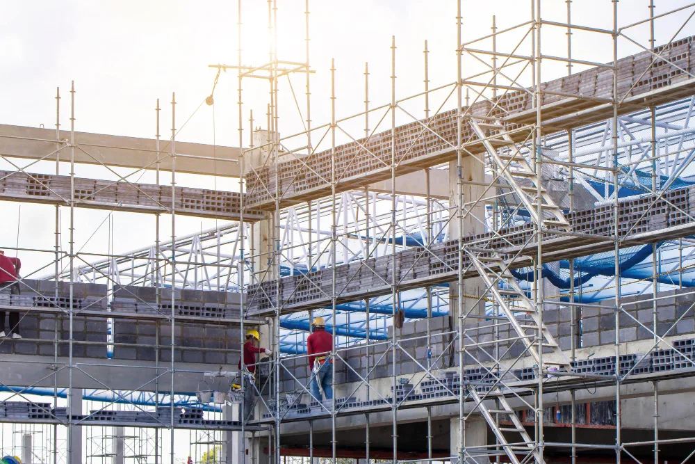 Essential Guide To Scaffolding: Costs, Benefits, And Best Practices